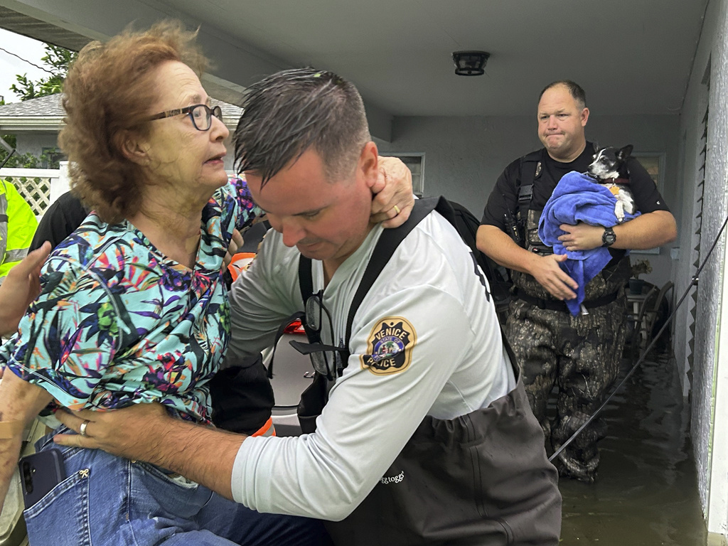 Rescue missions after Helene’s flooding include dozens stranded on ...